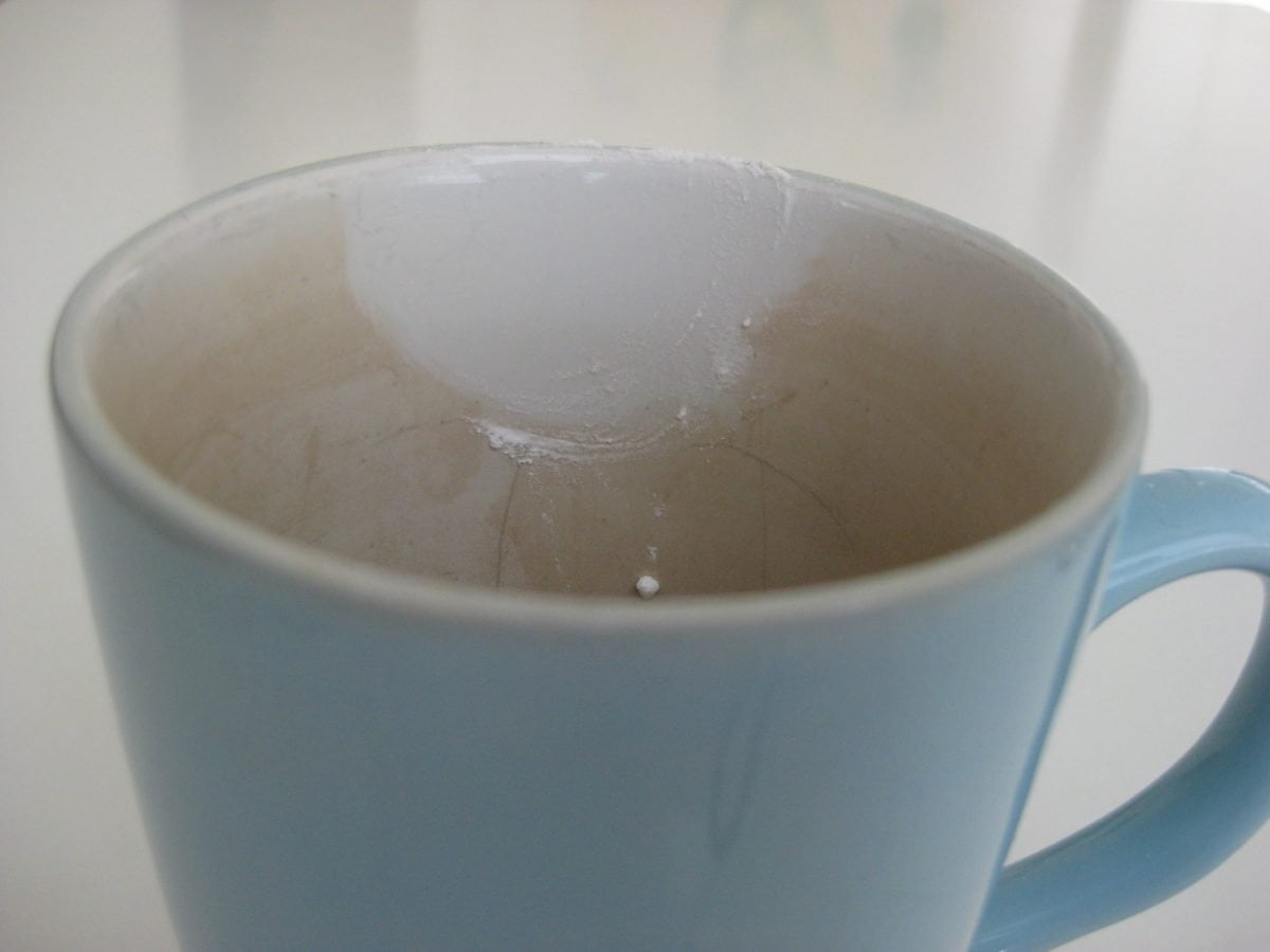 How to Remove Coffee and Tea Stains from Cups